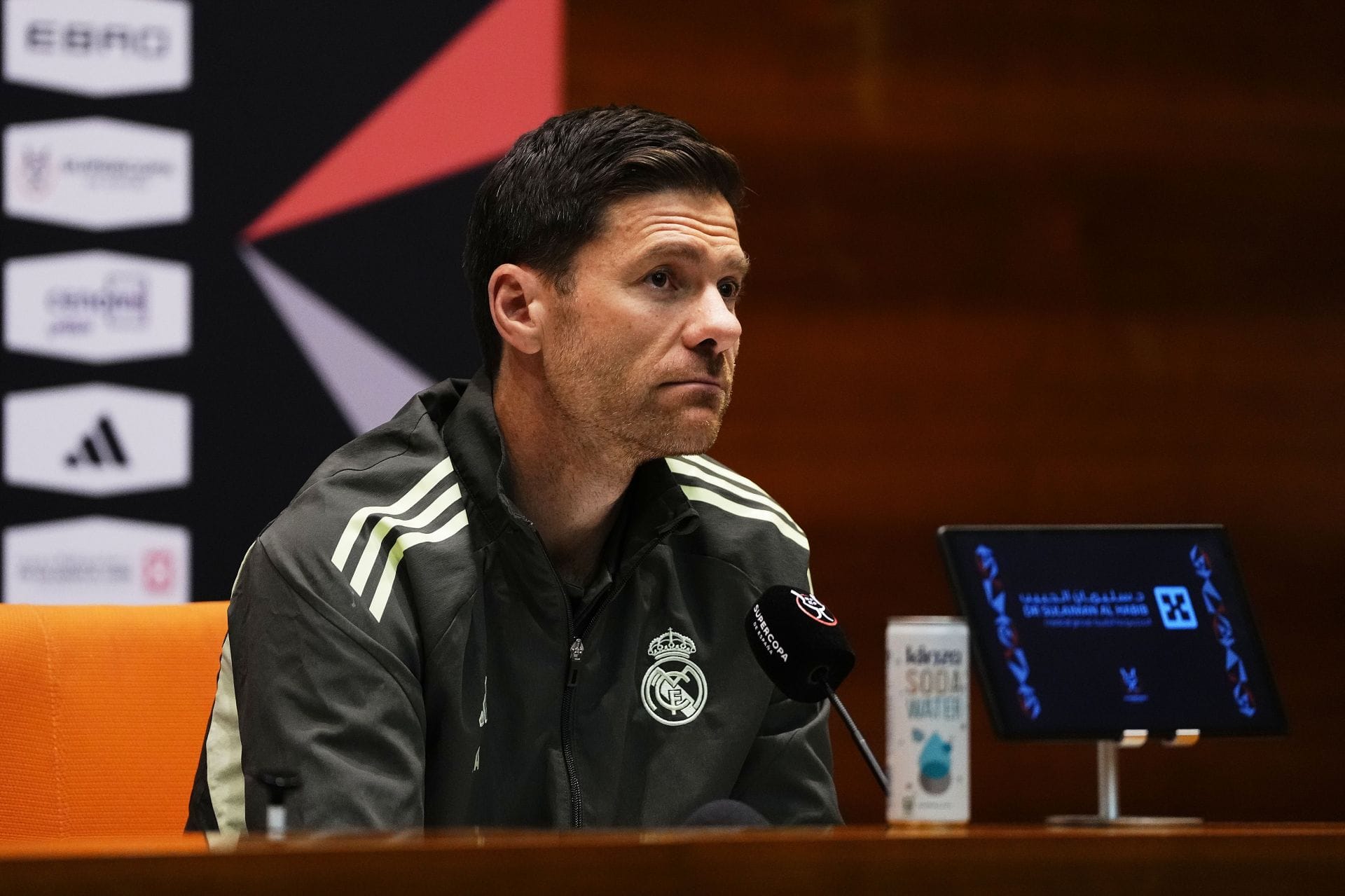 “Have a couple of tequilas” - Liverpool legend offers advice when asked ...