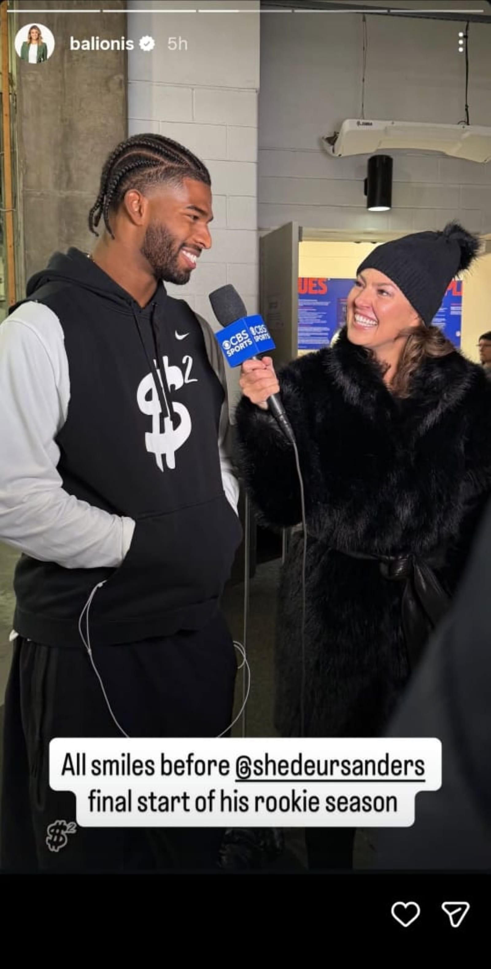 Amanda Balionis shares smiles with $4M-worth NFL QB ahead of the "final ...