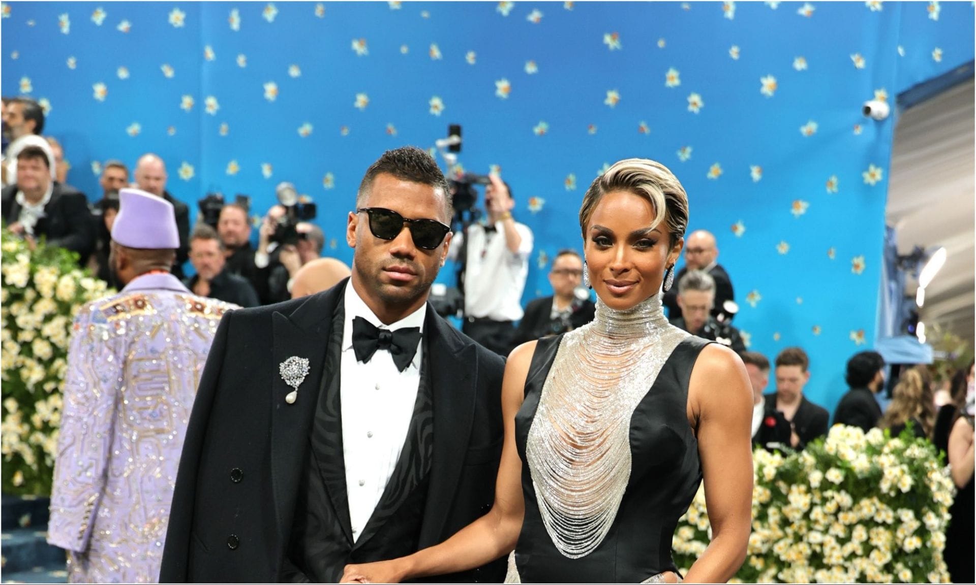 Russell Wilson’s wife Ciara catches up with viral 2016 trend on ...