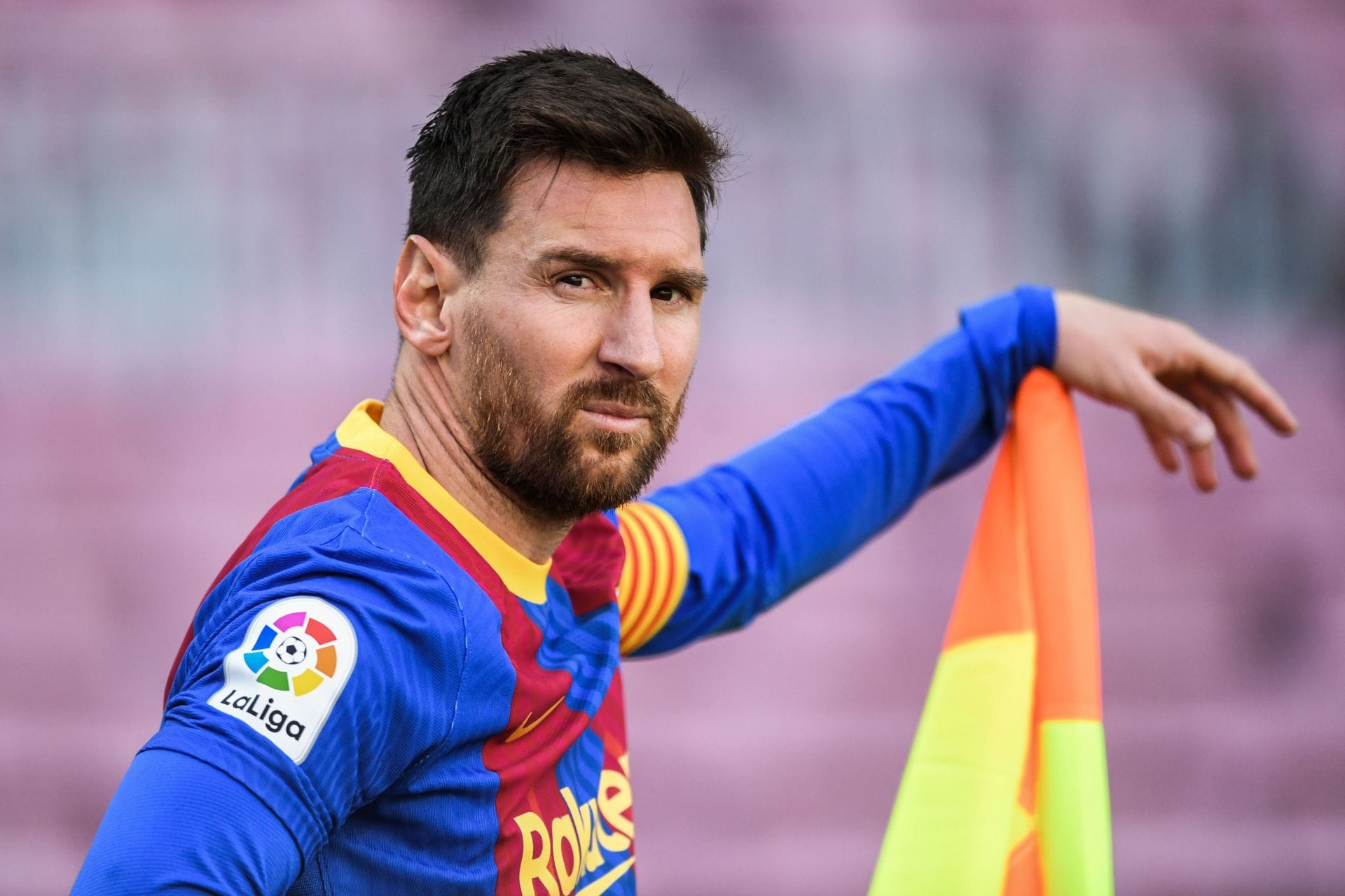 “If it were up to me... I would sign Lionel Messi" - Barcelona star ...