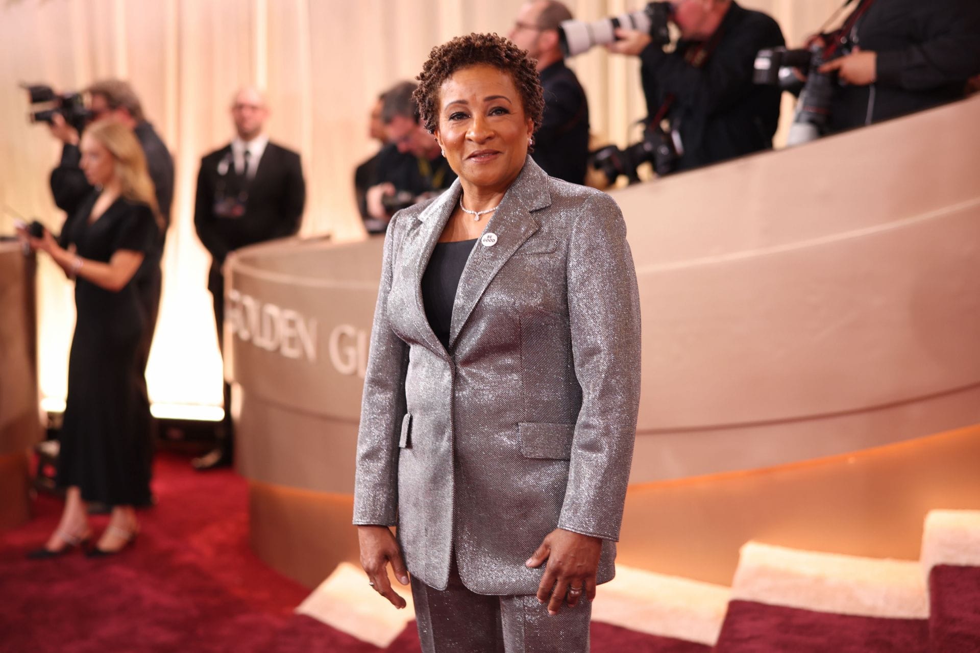 "Shut this rogue government down": Wanda Sykes wears 'Be Good' pin ...