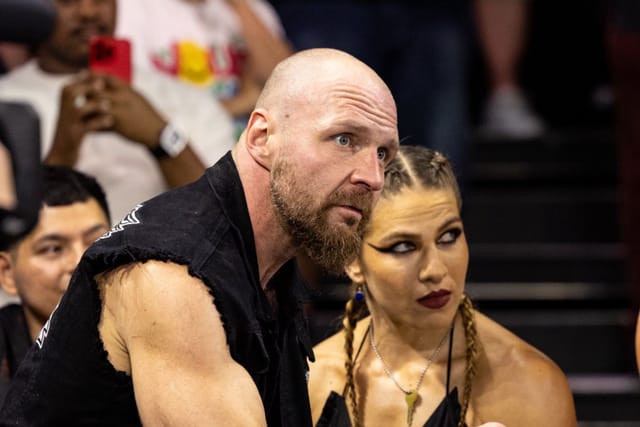 "Like a cover girl model" - Jon Moxley left completely stunned by ...
