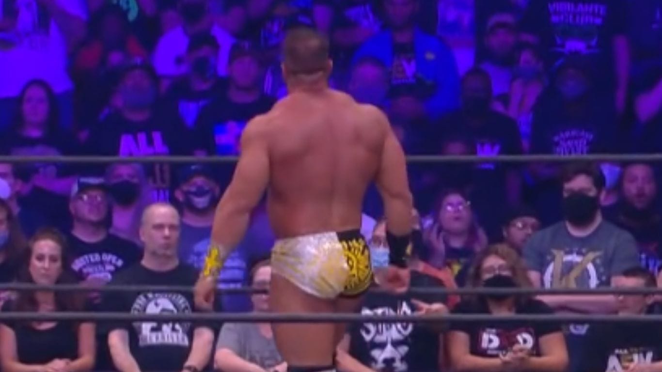 Injured AEW star looks absolutely jacked amid hiatus from the company