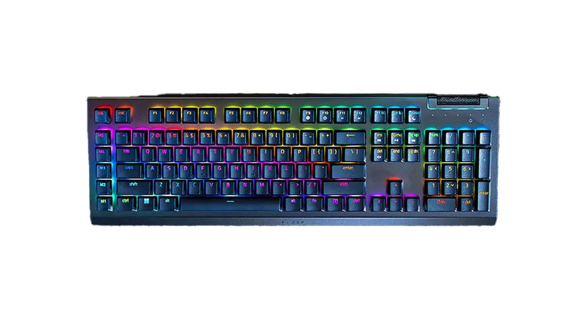 Razer BlackWidow V4 X vs Corsair K70 Core RGB: Which is the better ...