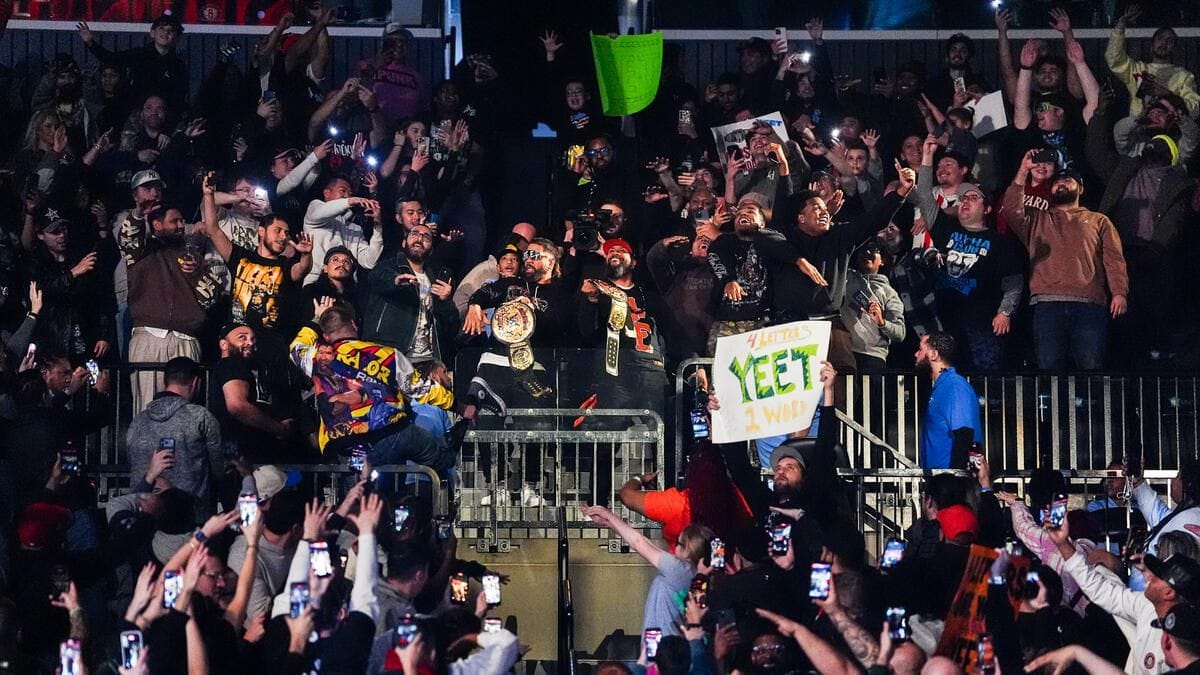 WWE Superstar tries to instigate tension between The Usos after their ...