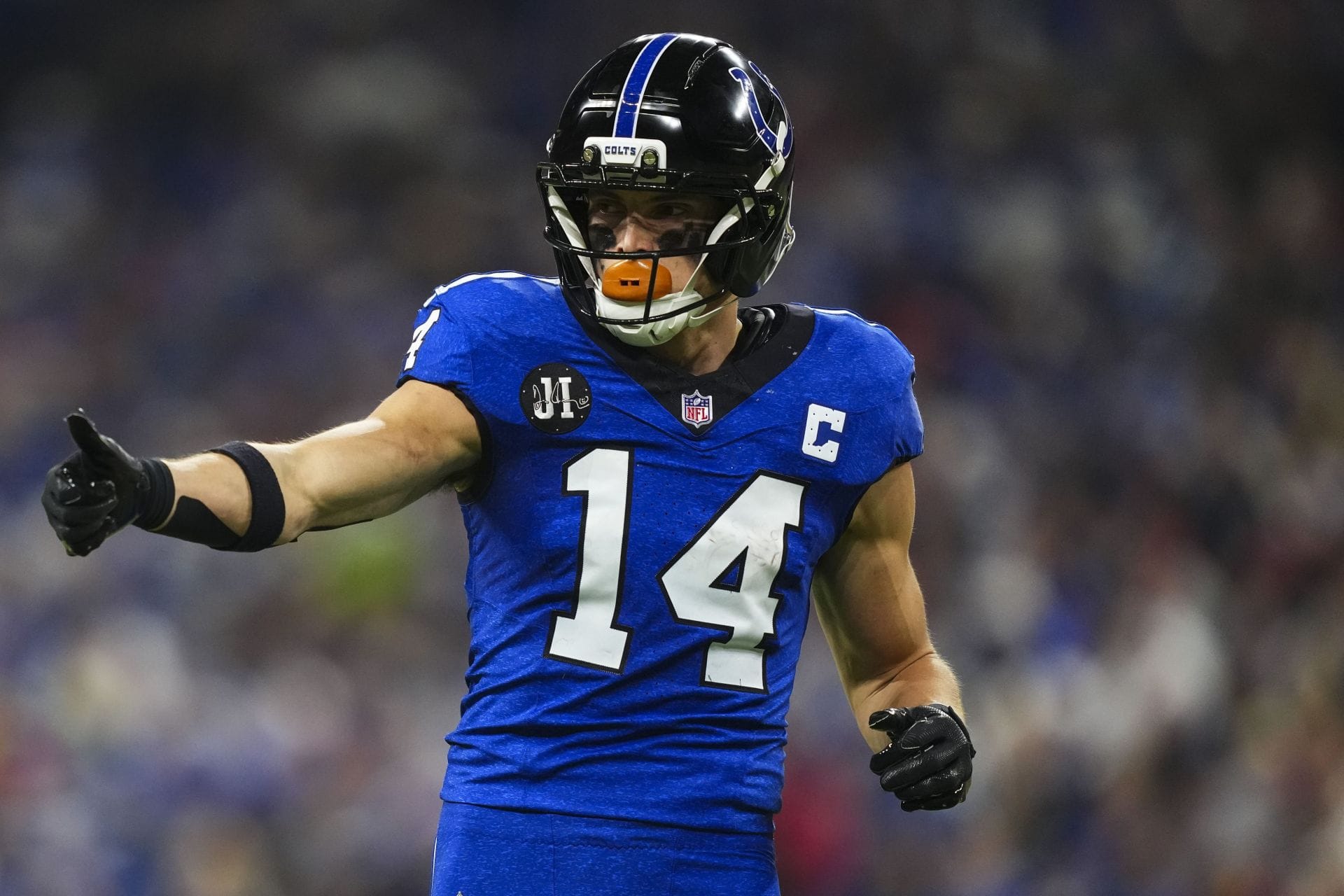 “Refs egos are ruining game” “Absolutely ridiculous”: NFL fans rip ...