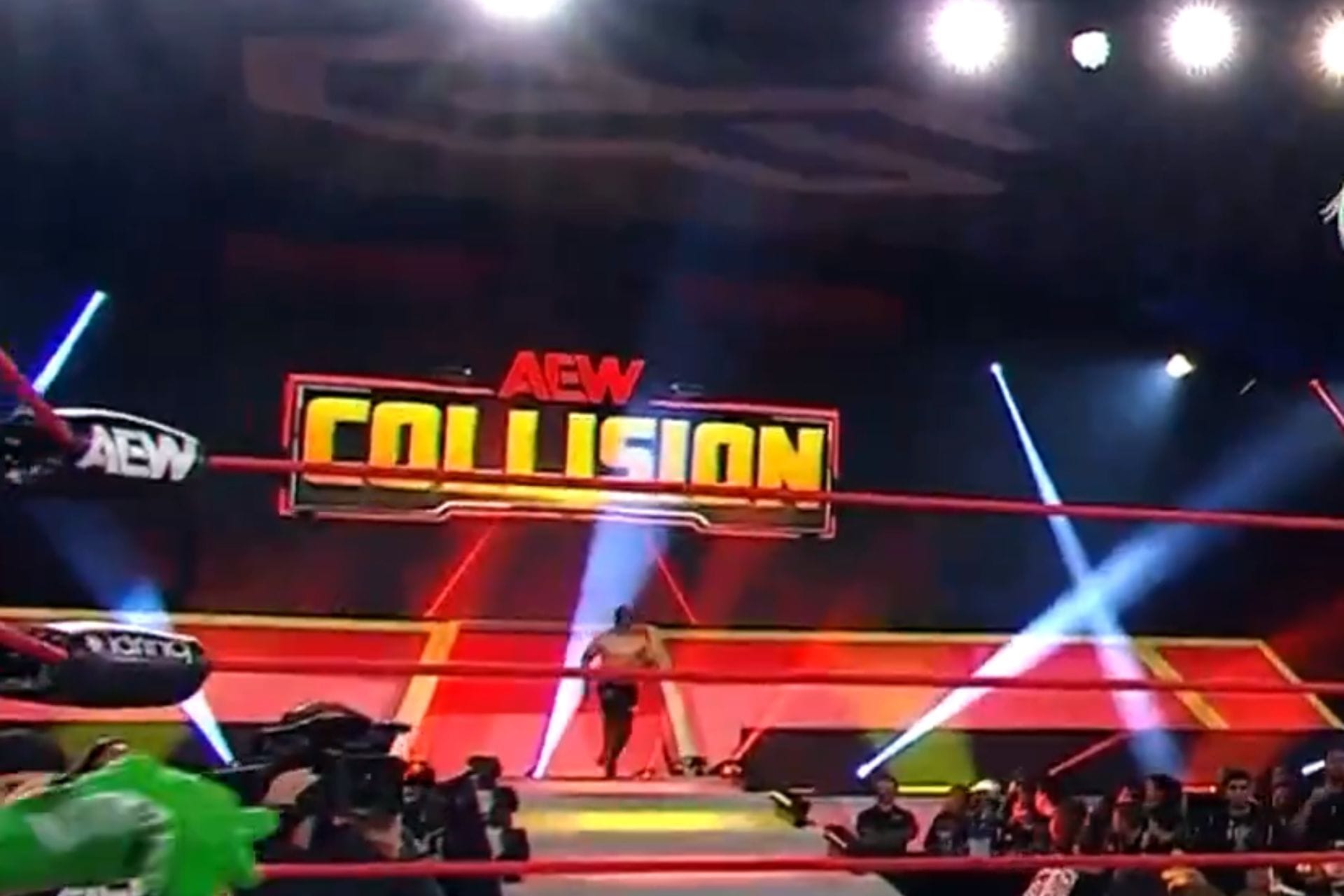 BREAKING: Locker room issue hijacks AEW Collision