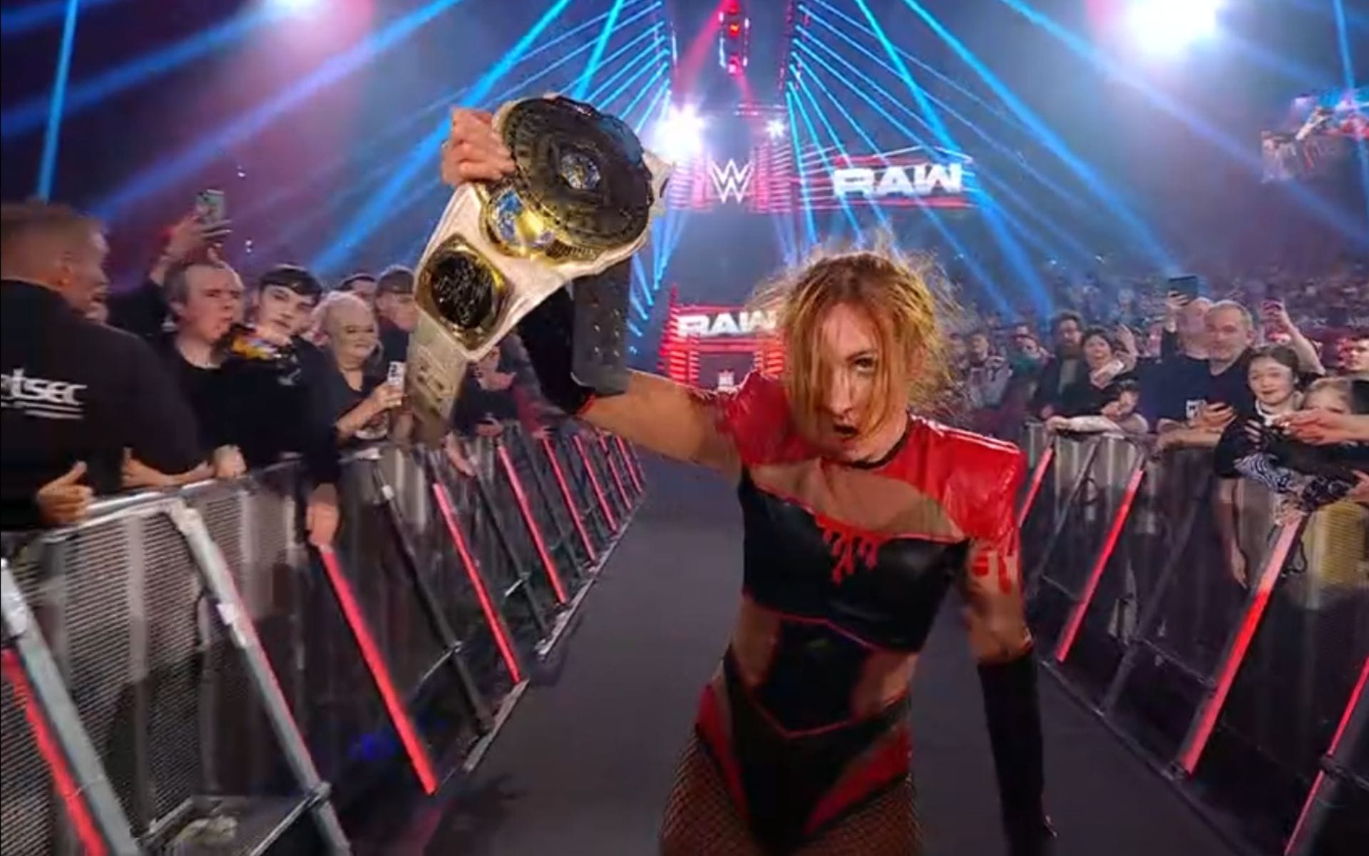 BREAKING: WWE legend turns heel during Becky Lynch's Intercontinental ...