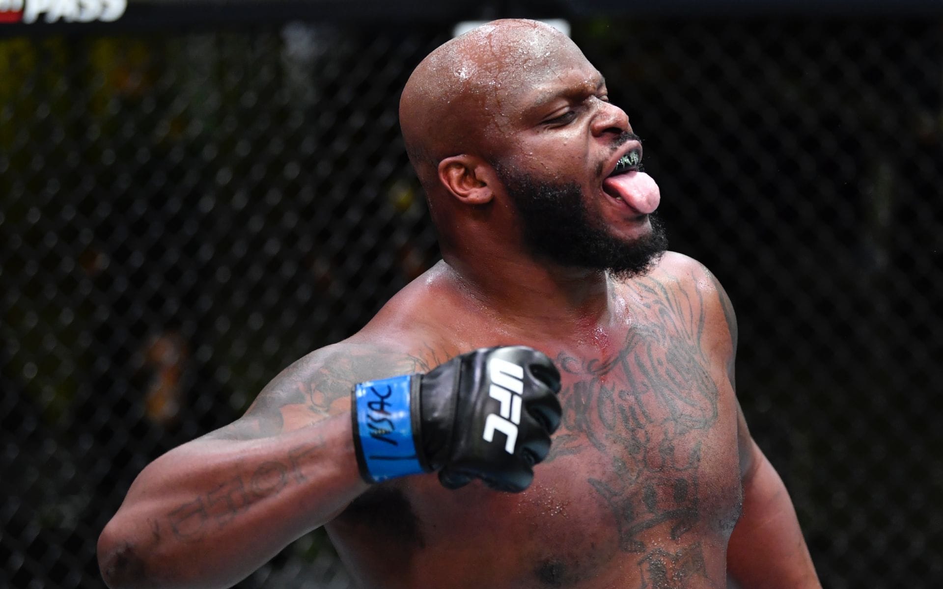 "That was honestly kinda sad" - Fans react to Derrick Lewis' bizarre ...