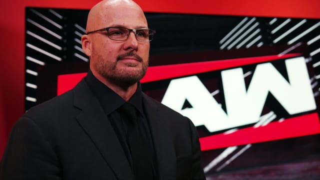 Adam Pearce announces former World Heavyweight Champion is returning to ...
