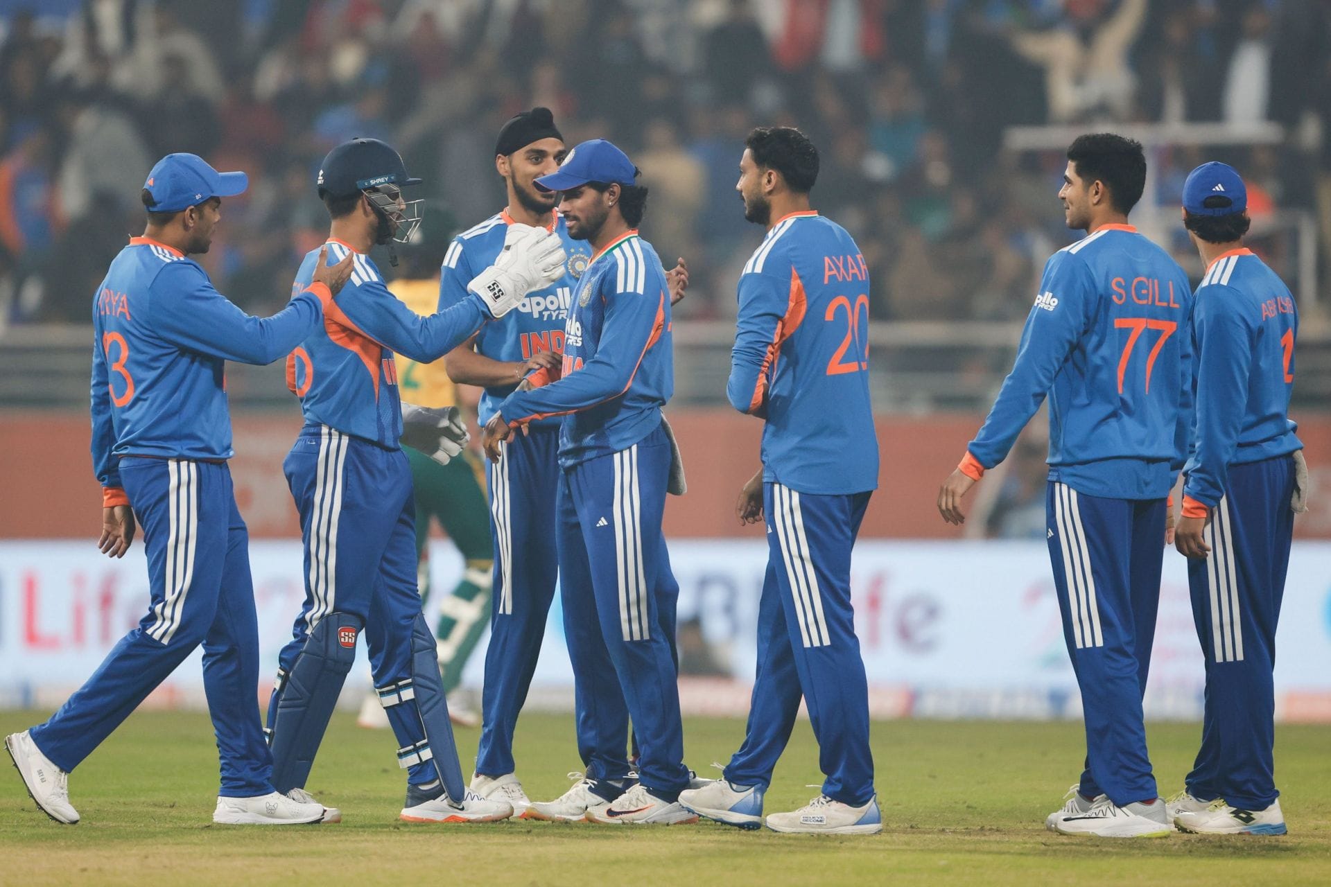 "Just pray to God that he doesn't show up to the field" - Varun Aaron ...