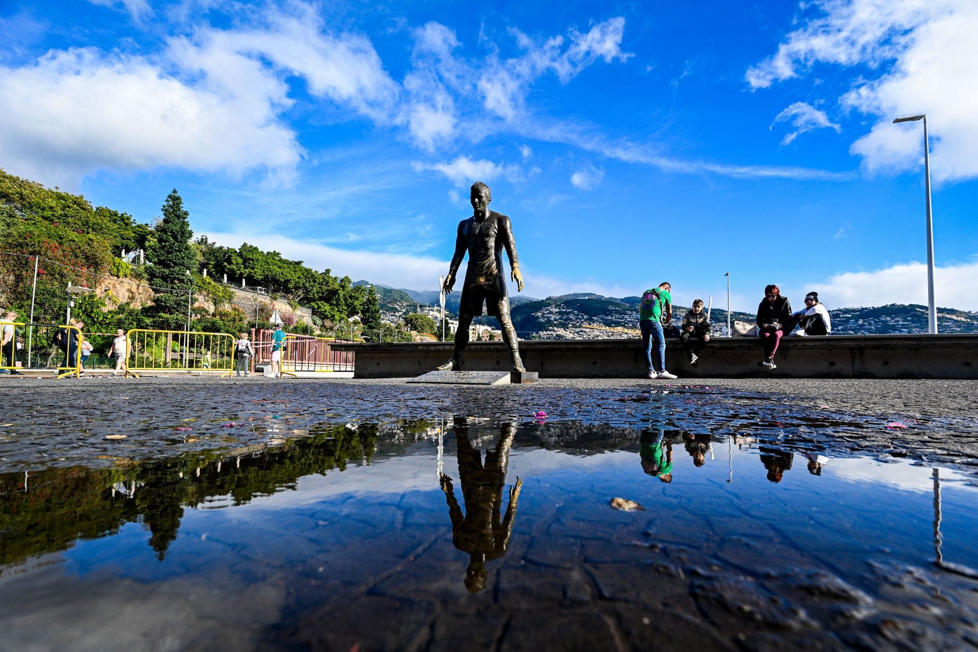 Cristiano Ronaldo statue at hometown set on fire, vandal caught and ...