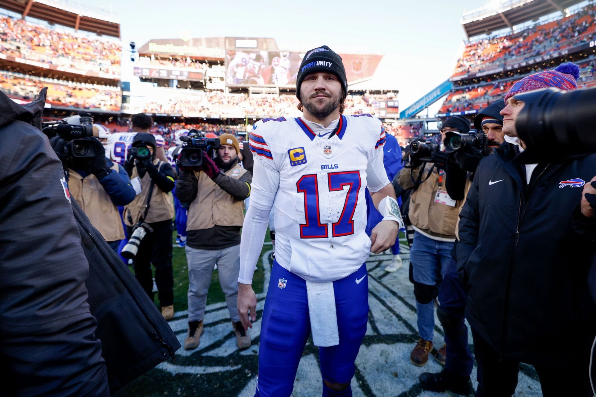 “Investigate Josh Allen” “Never compare him to Patrick Mahomes”: NFL ...