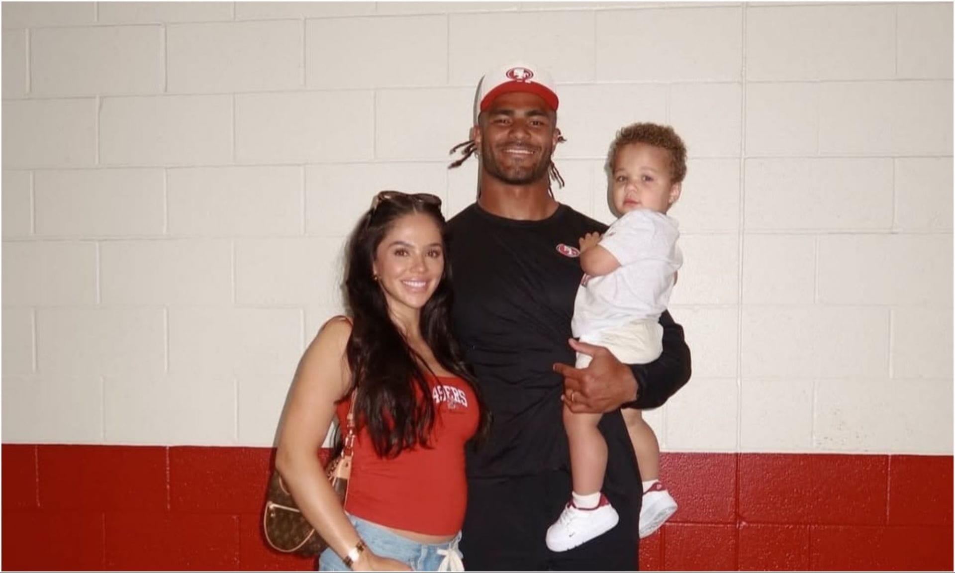 Fred Warner's wife Sydney prays 49ers game sends her into labor as she ...