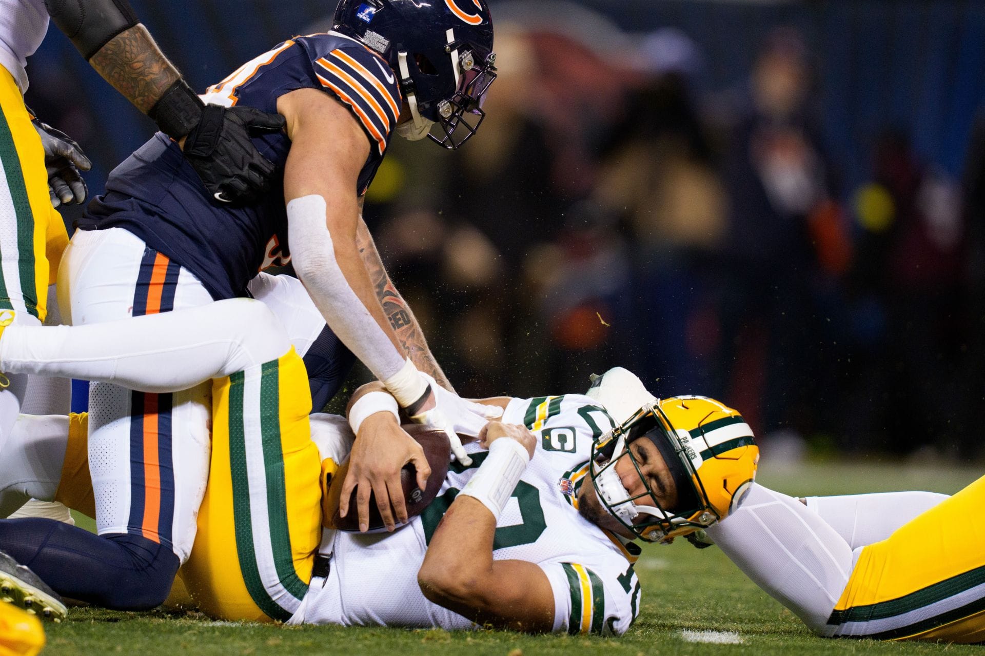 "Dirtiest player in football," "Throw him out of NFL": Fans rip Austin ...