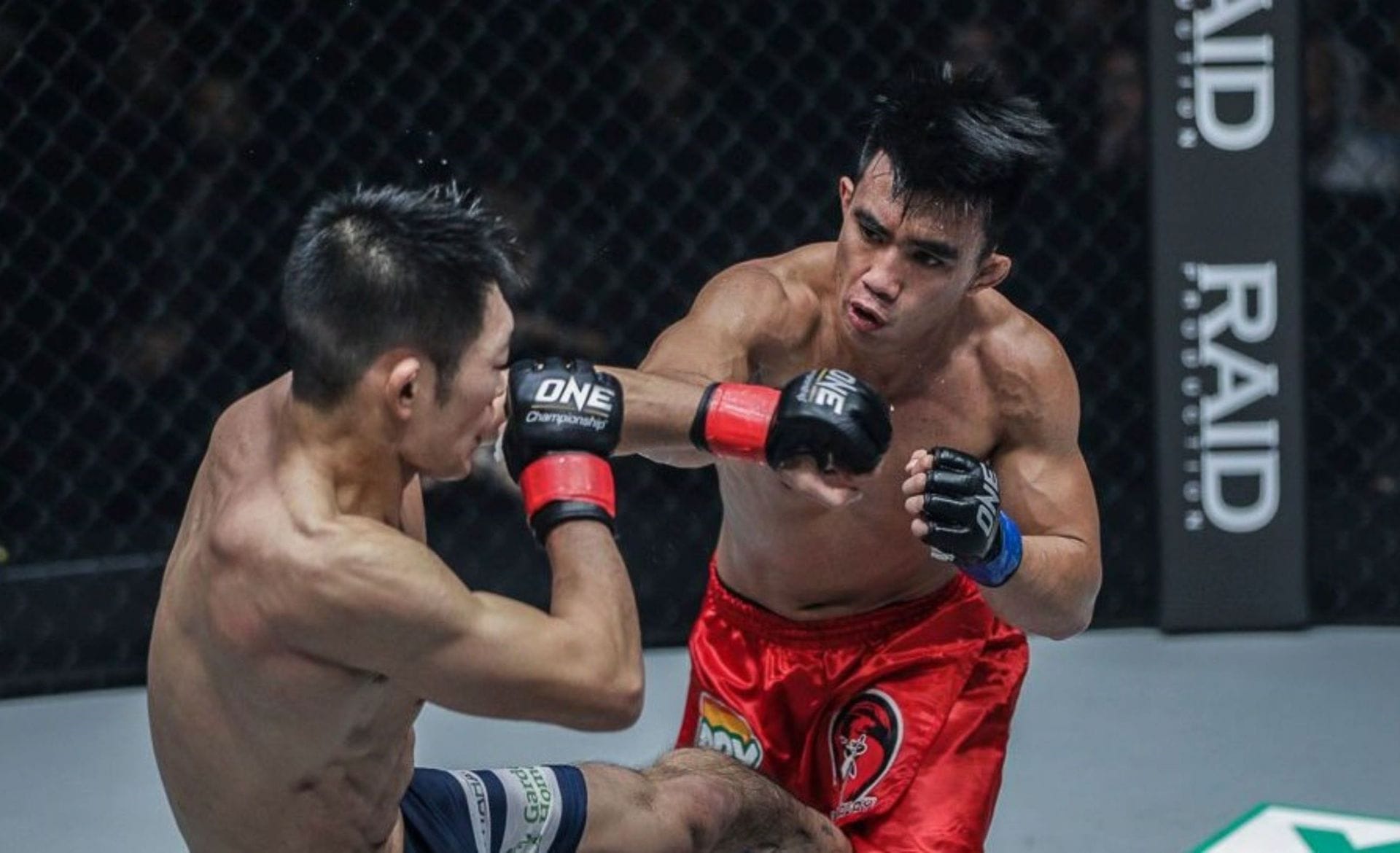 Yoshitaka Naito: THROWBACK: Joshua Pacio dominates Yoshitaka Naito for ...