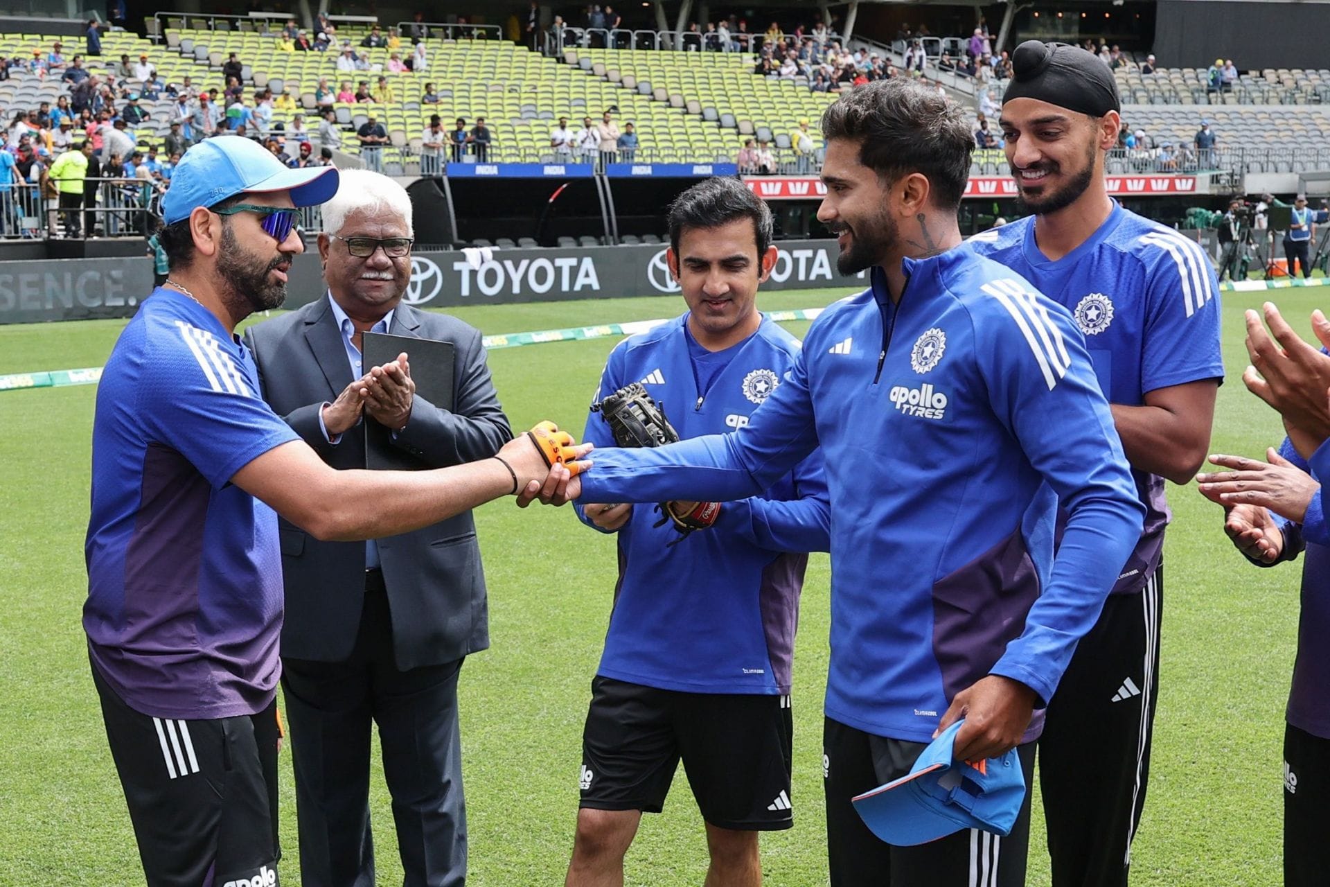 "I was a little taken aback" - Aakash Chopra on Ryan ten Doeschate's ...