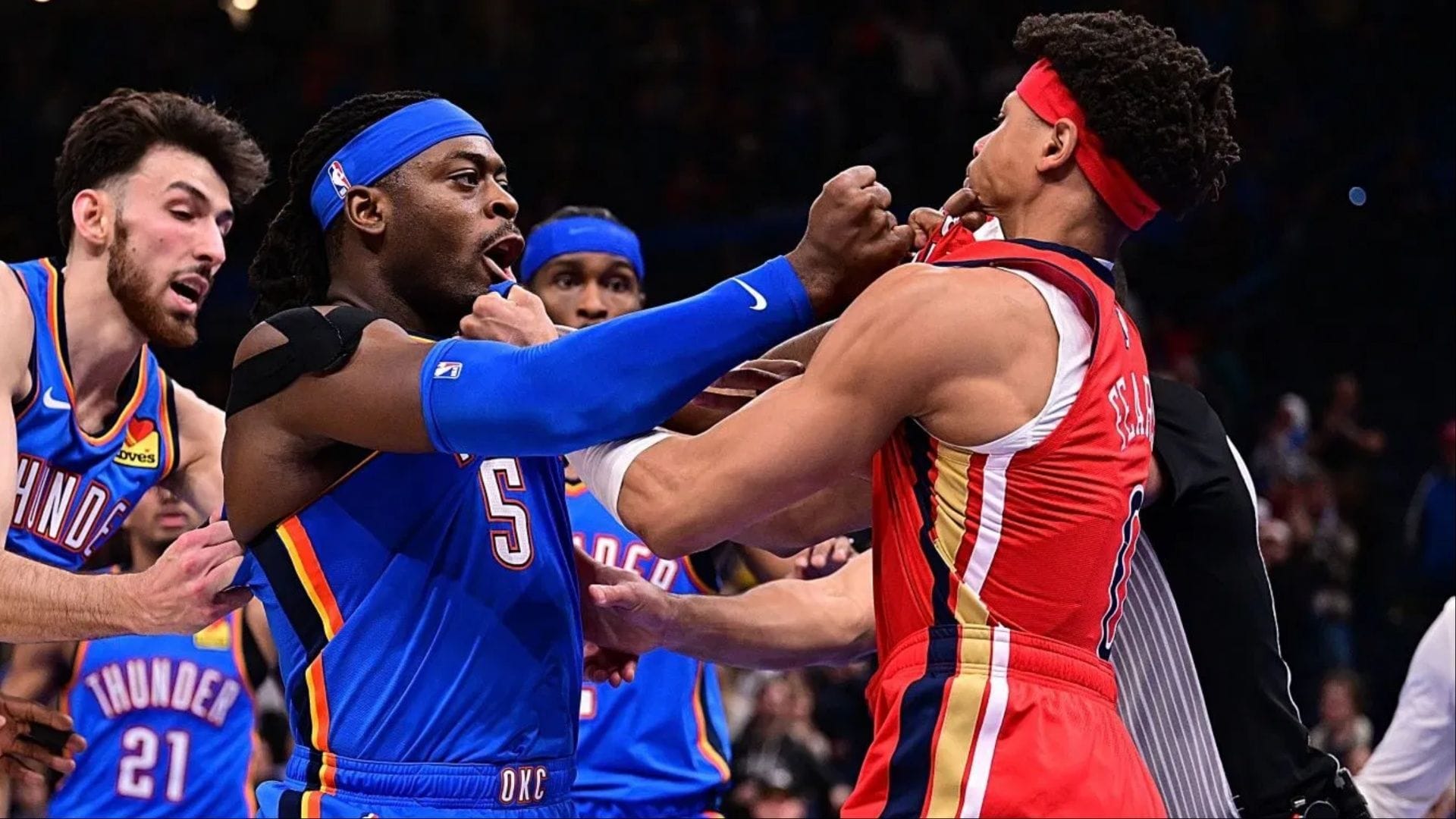 "Zion came over and Dort stopped moving": Fans react as massive fight ...