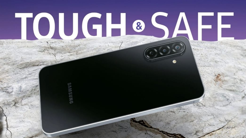 iQOO Z10x vs Samsung Galaxy F17: Which is the better phone?