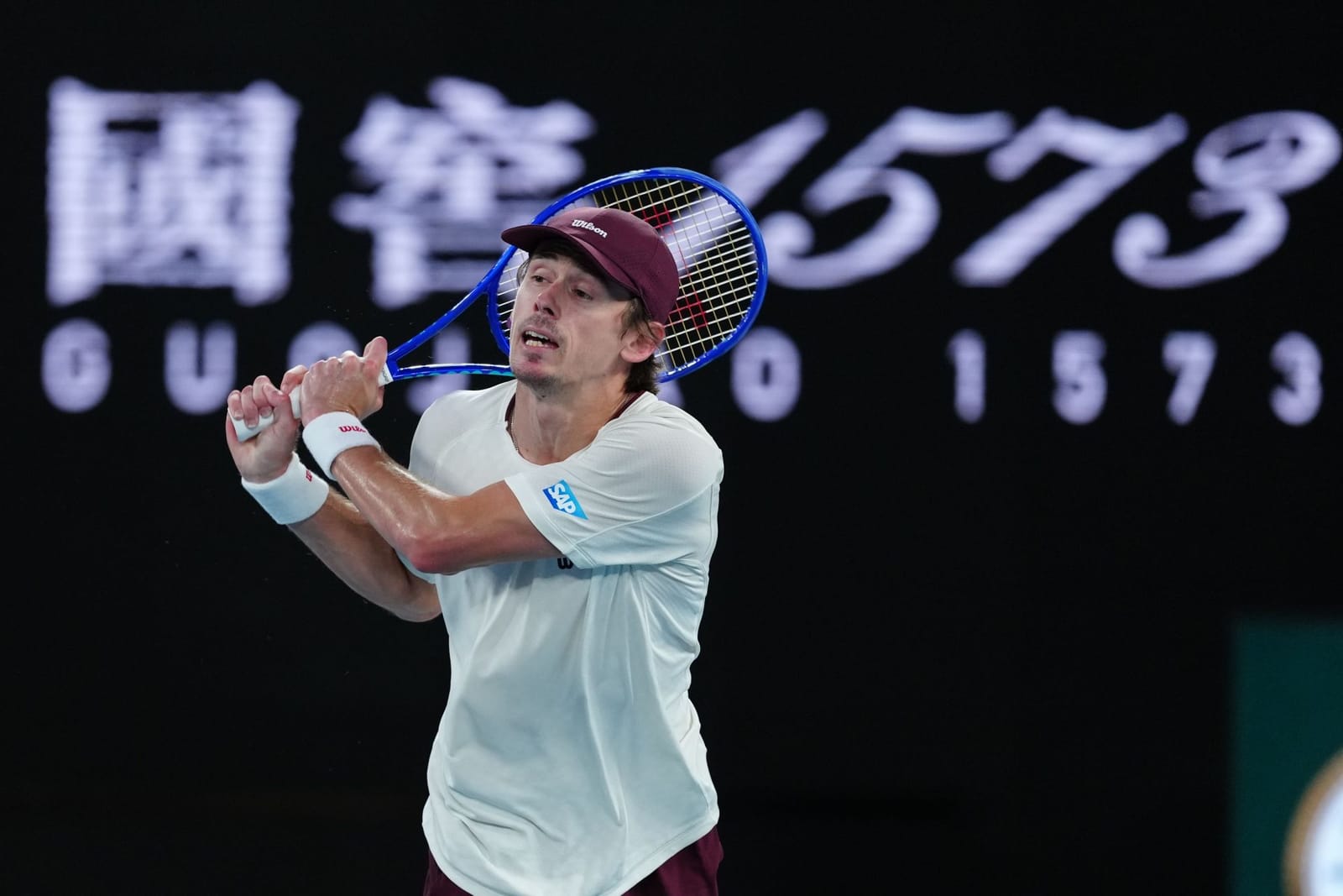 Martina Navratilova pinpoints specific shot Alex de Minaur can use to ...