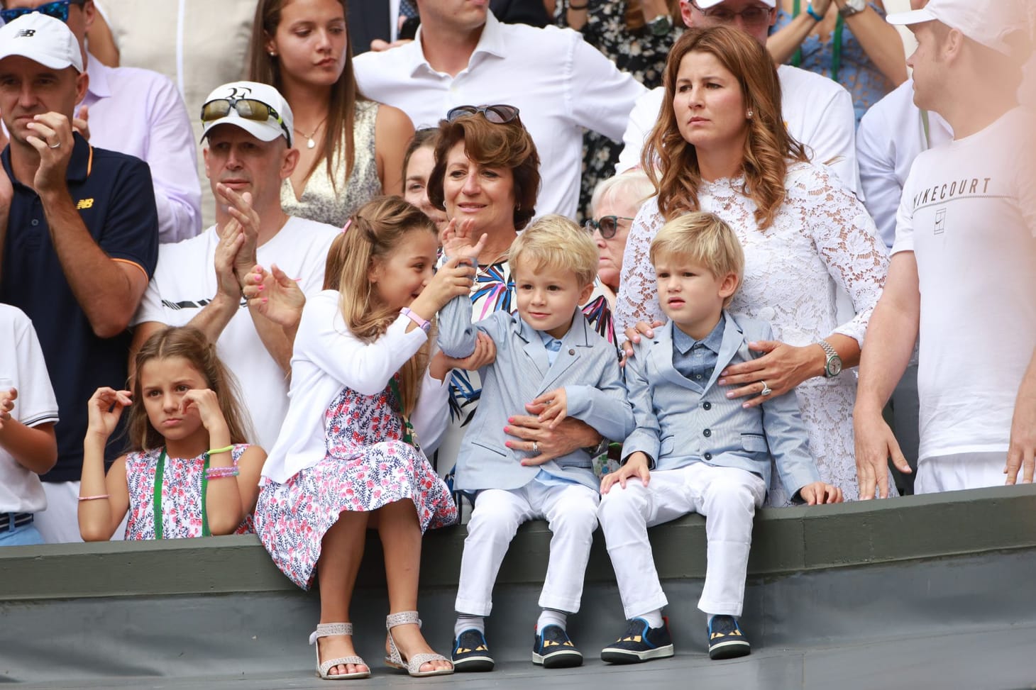 Roger Federer gets emotional 'reliving' Australian Open memories with ...