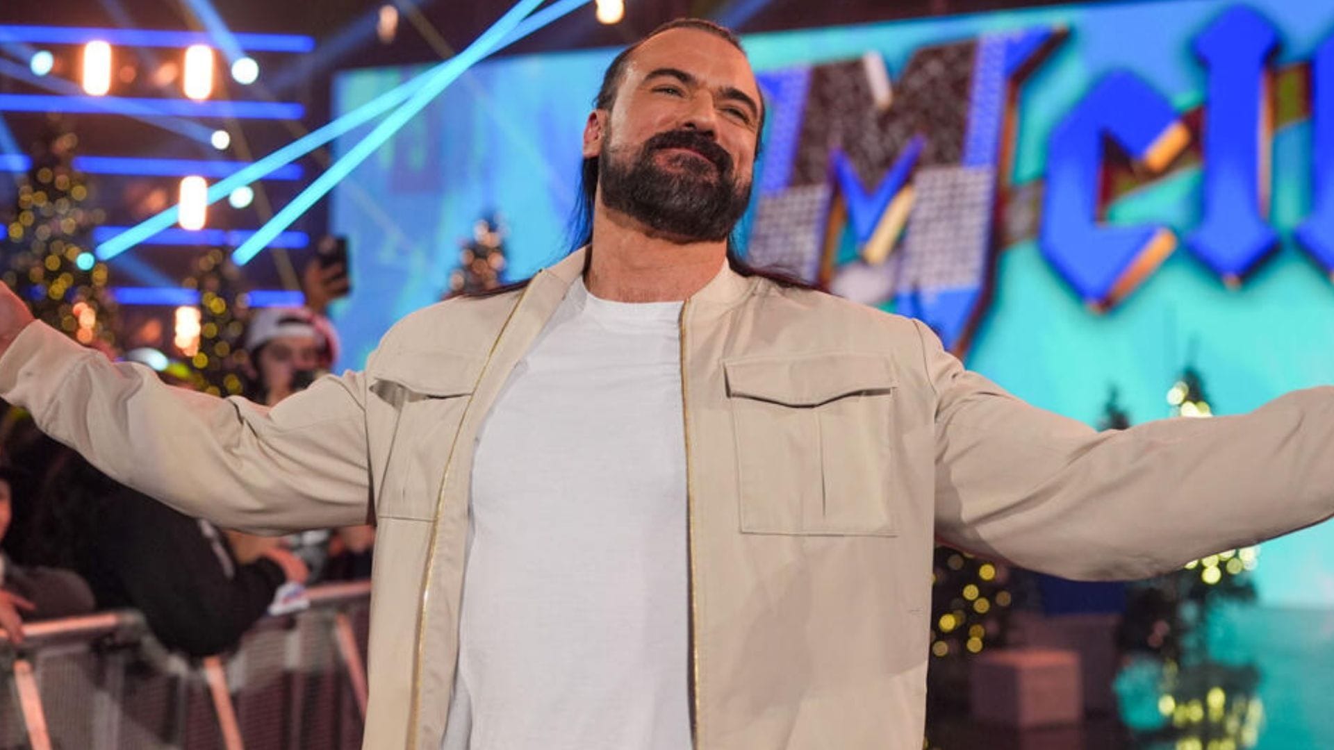 Drew McIntyre trolls WWE fans for supporting major rival