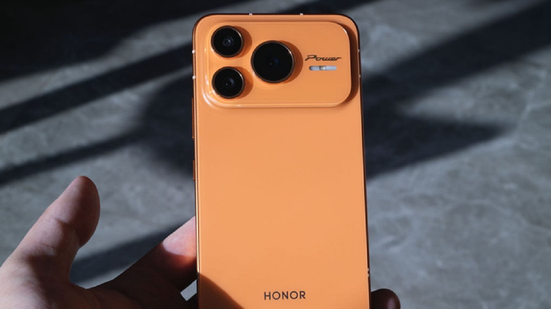 Honor Power 2 is accused of copying iPhone 17 Pro Max’s design