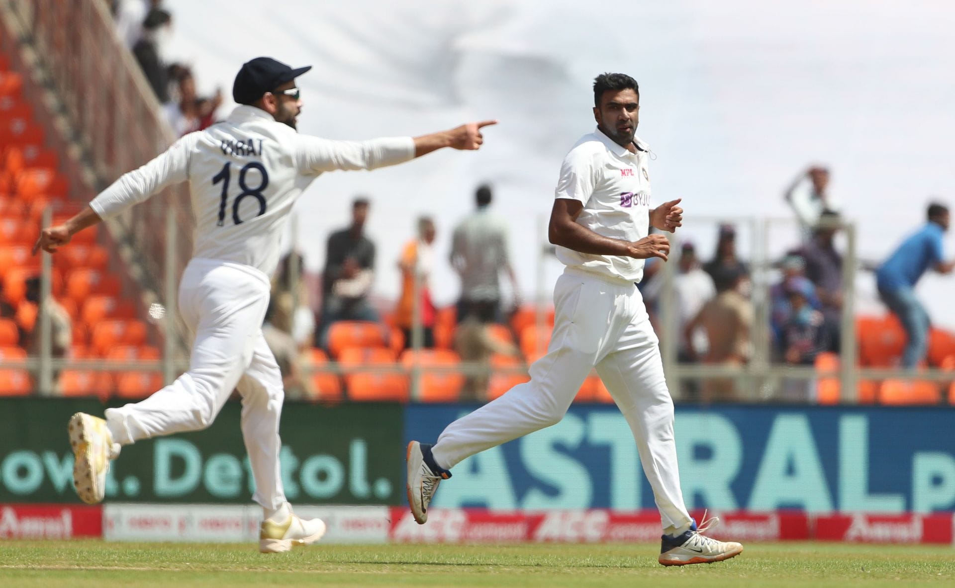 “We both had a good laugh” - R Ashwin speaks to Virat Kohli and hits ...