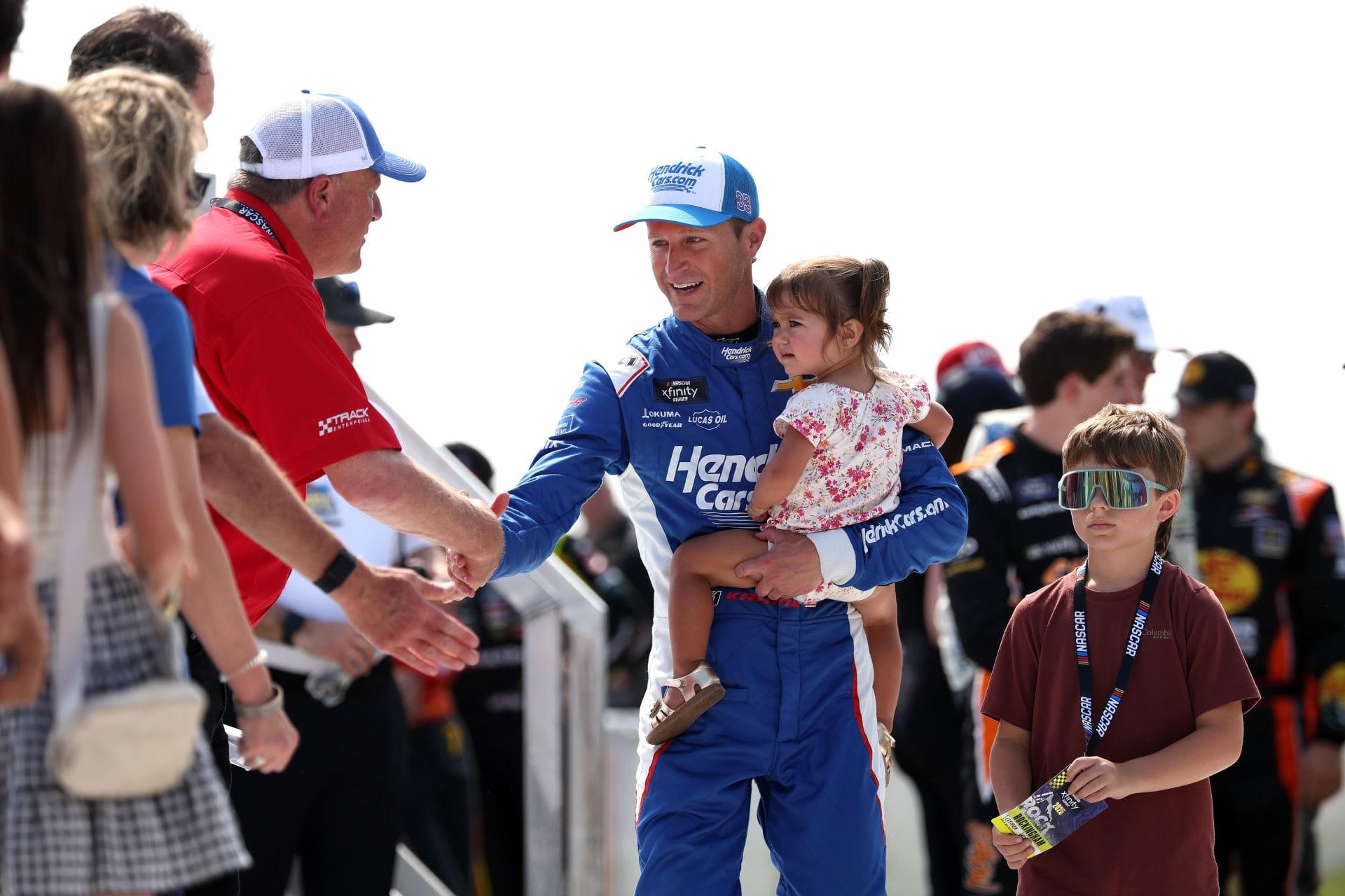 Kasey Kahne, Amy Long share adorable family moments from snowy ...