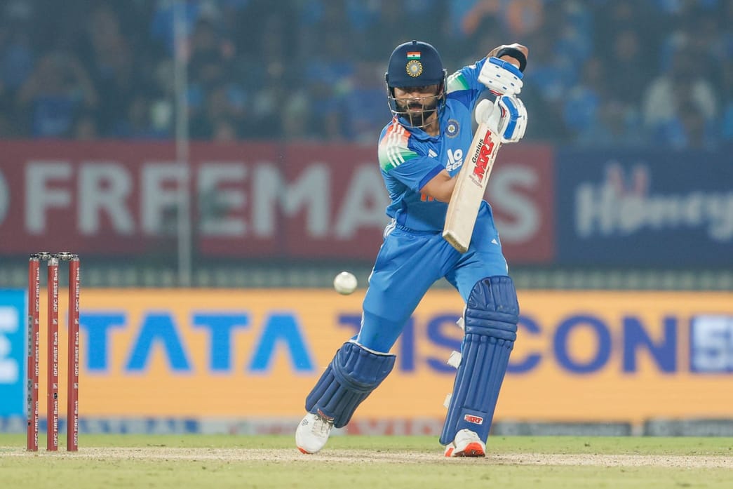 "Kohli didn't use to play like this" - Former India opener lauds Virat ...