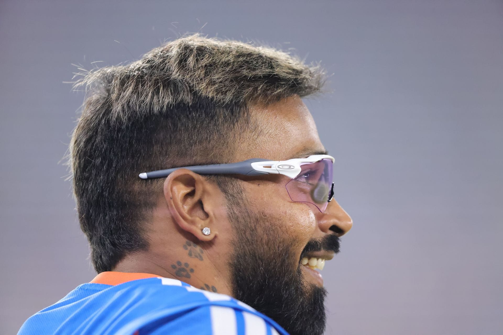 Hardik Pandya completes a catch on third attempt as Devon Conway ...