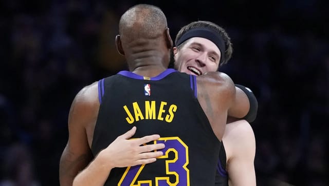"They trading LeBron James?" - Lakers Fans in Full Meltdown After ...