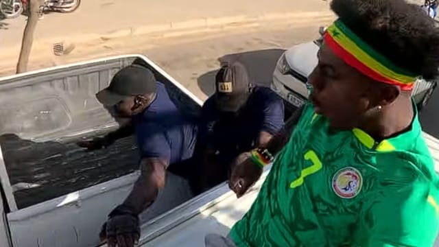 Video of IShowSpeed's bodyguards "almost getting crushed by a car ...