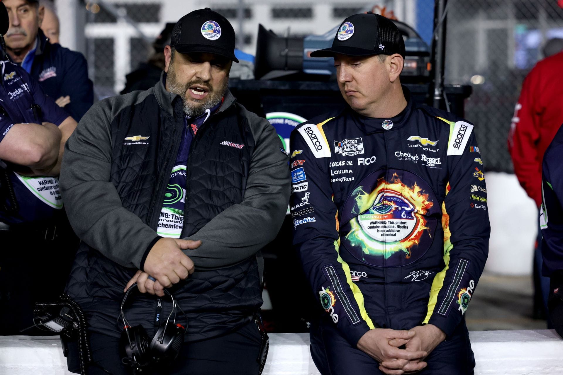 Kyle Busch intentionally drops out of lead pack at Daytona 500: “We’re ...