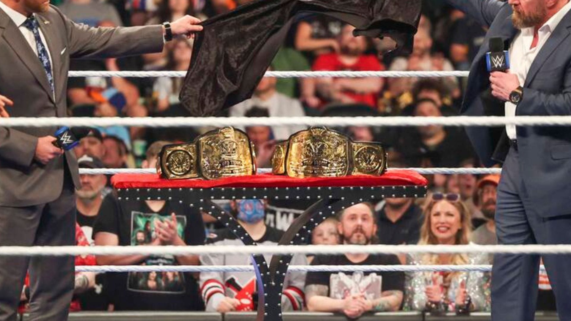 Current WWE champion shares a bold three-word warning after huge win on ...
