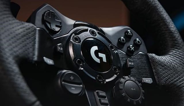 Logitech G29 vs Logitech G923: Which is the better racing wheel?