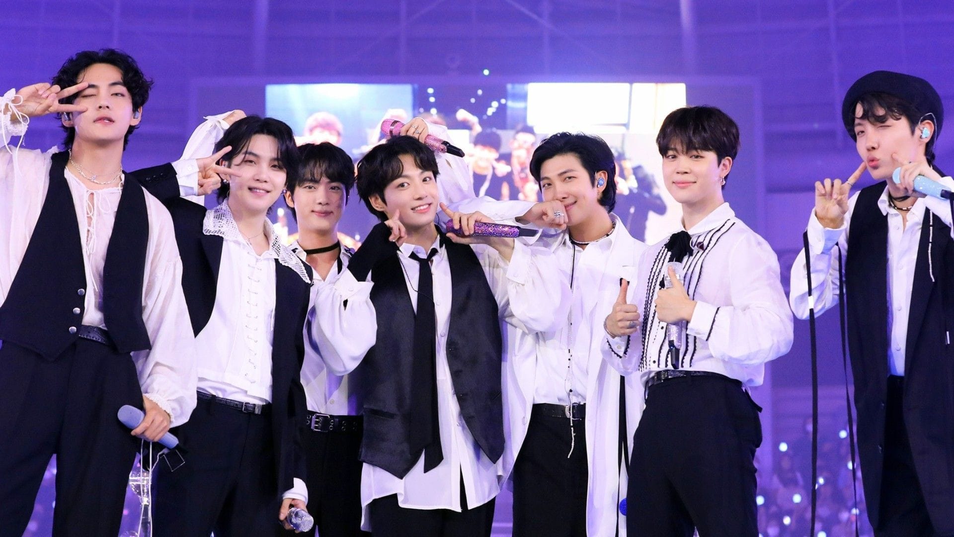 "WE ARE SO BACK"- Fans emotional as BTS makes first OT7 group airport ...