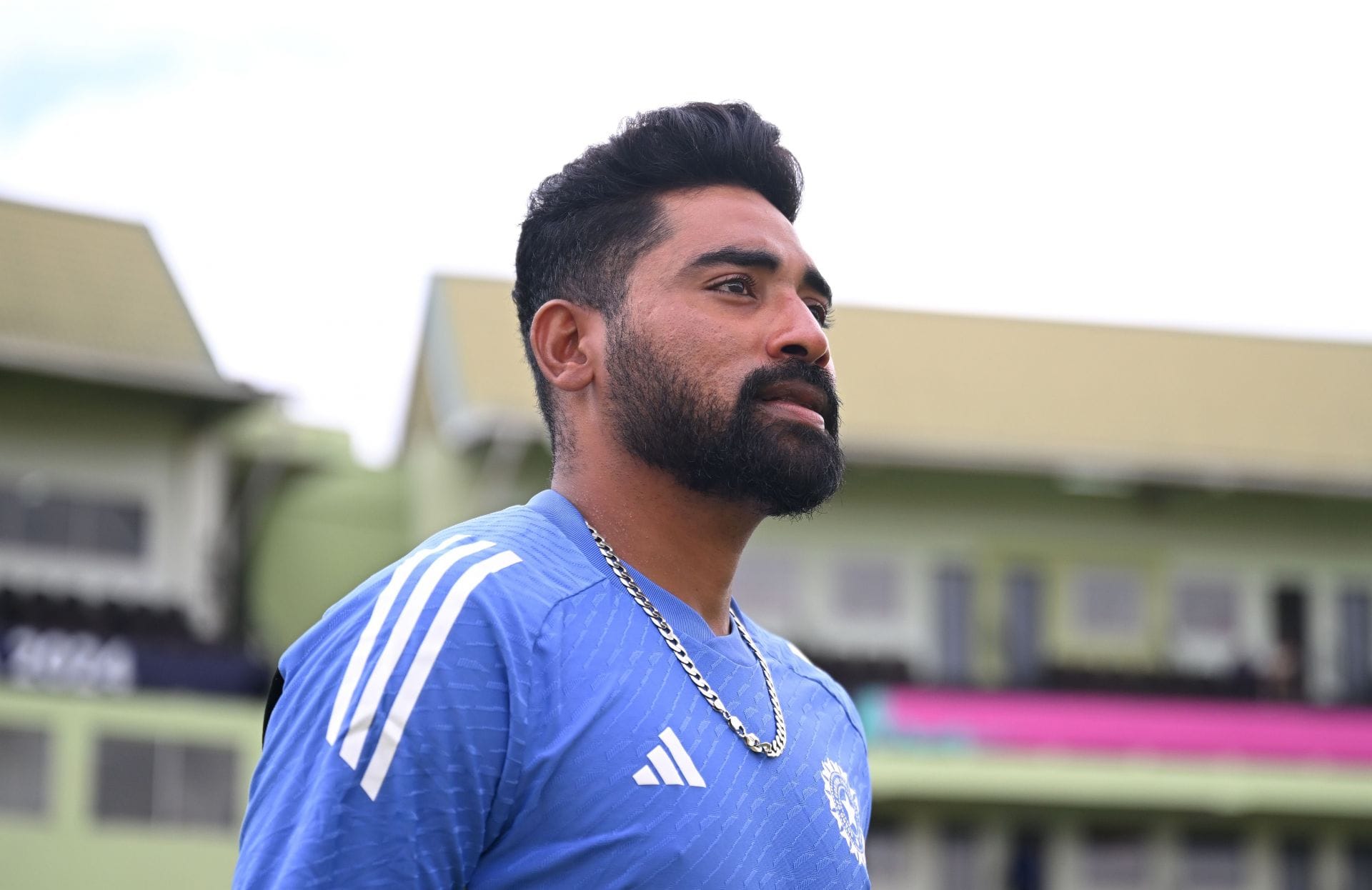 Mohammed Siraj arrives in Mumbai as Harshit Rana’s replacement ahead of ...