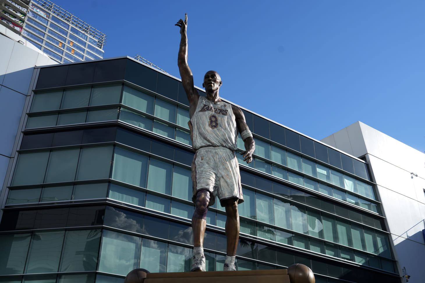 List of Lakers Legends With Statues at Crypto.com Arena Before Pat ...
