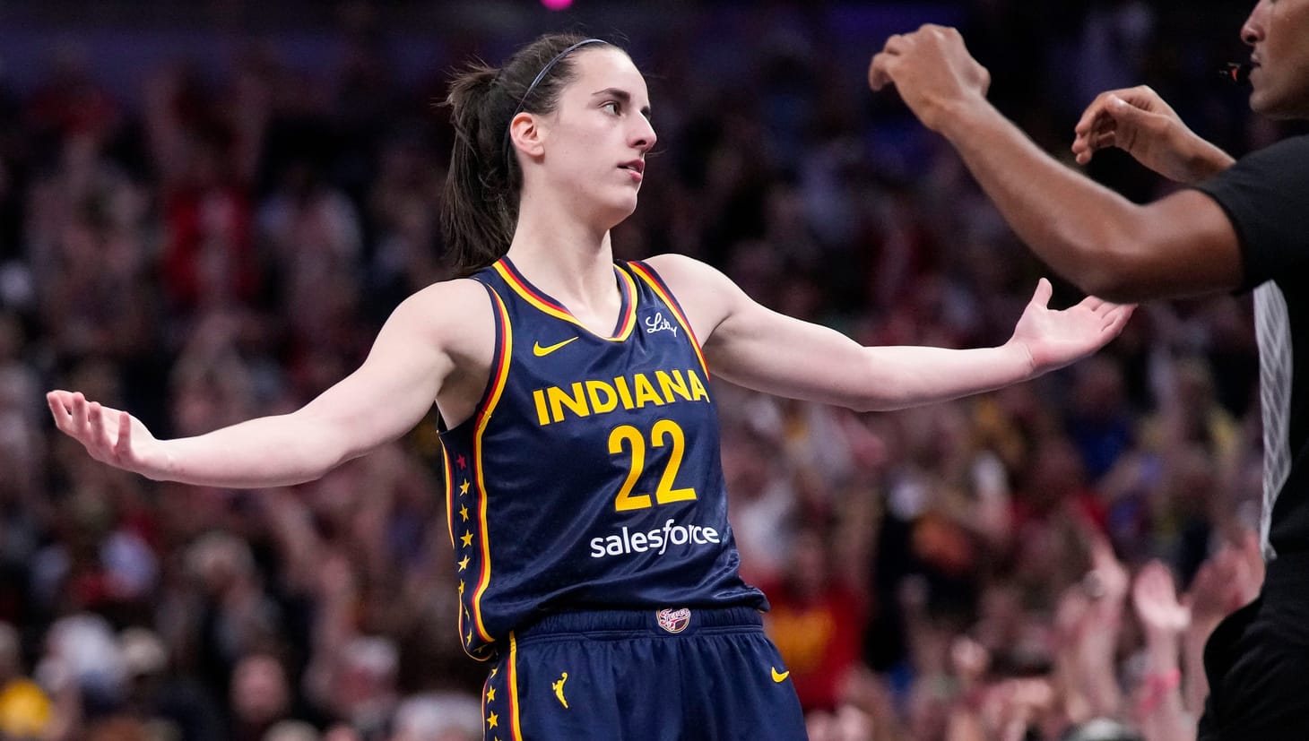 How Tall is Maria Taylor? NBA Fans Curious as 6-Feet Caitlin Clark Gets ...