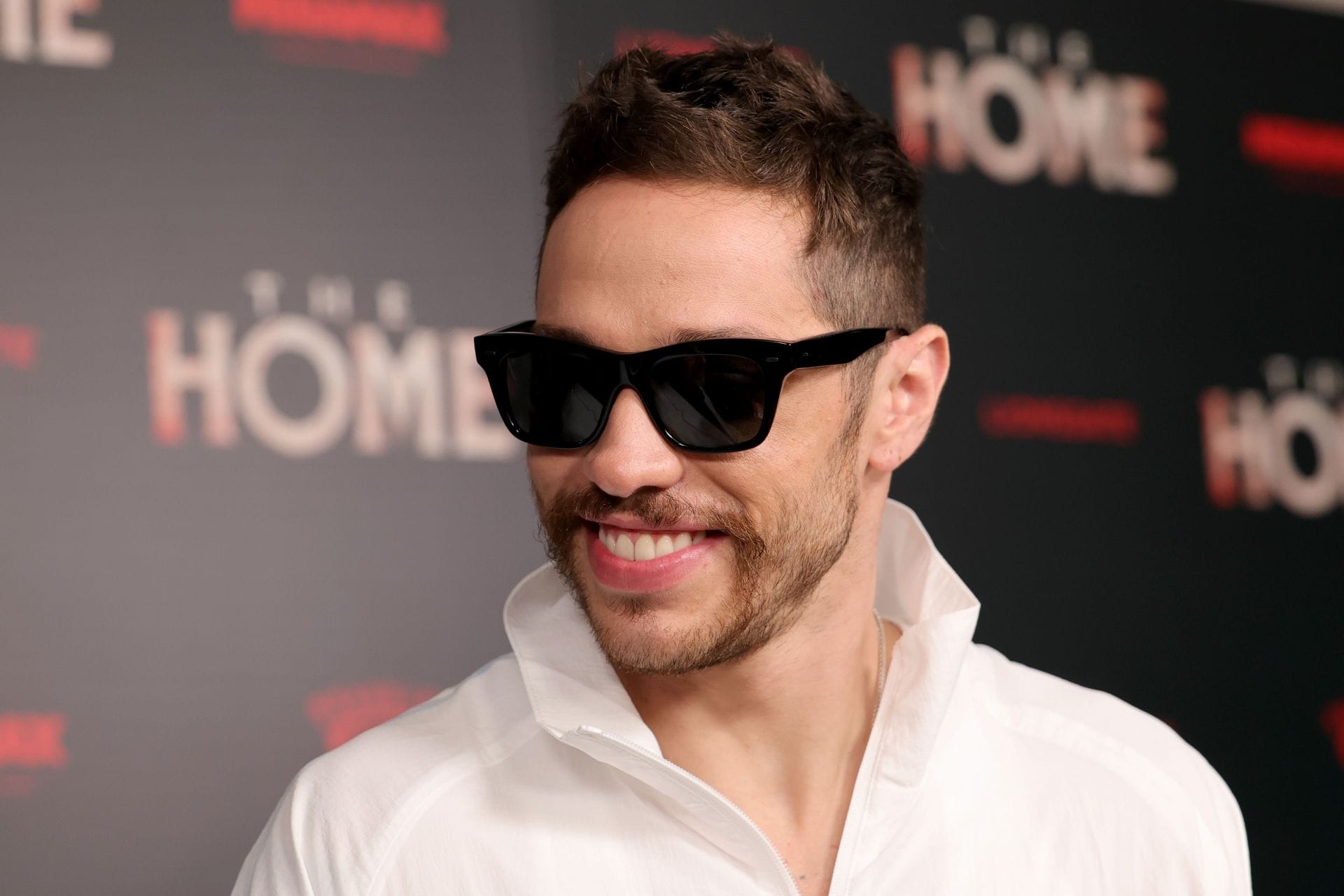 SNL seemingly addresses ICE in their Cold Open with Pete Davidson ...