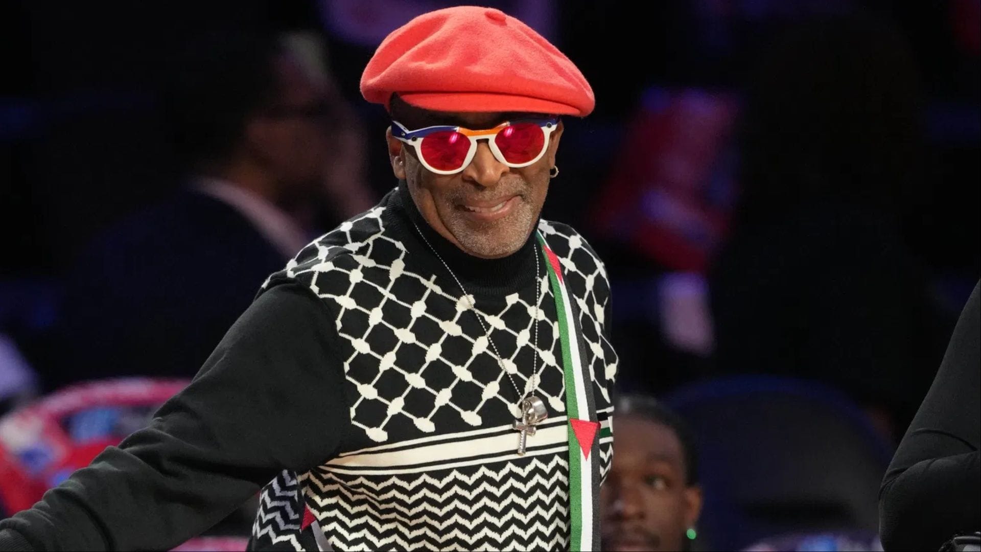 "Wearing this courtside while the IDF soldier plays"- NBA Fans Erupt as ...