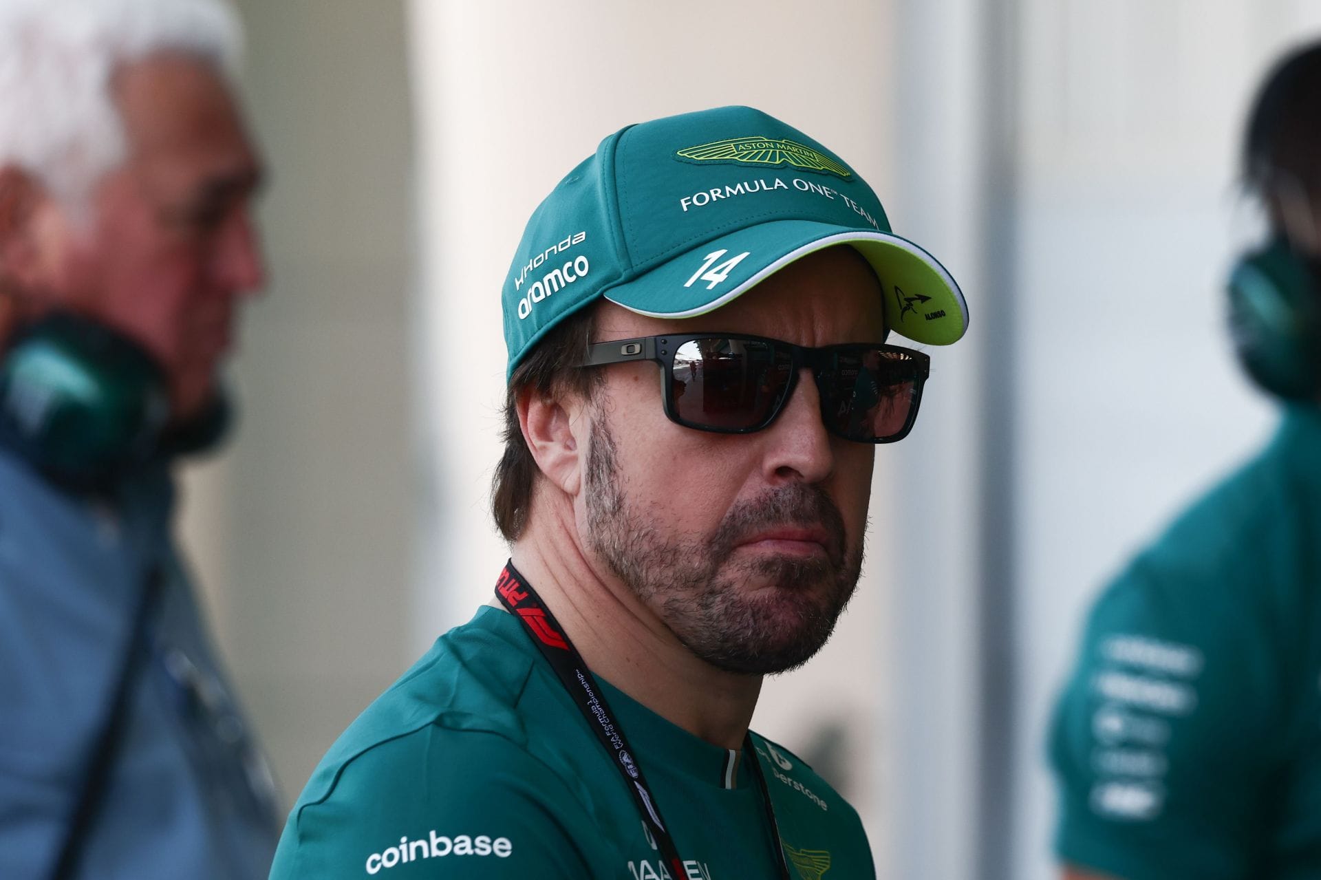 Fernando Alonso reportedly gets out of his Aston Martin and throws away ...