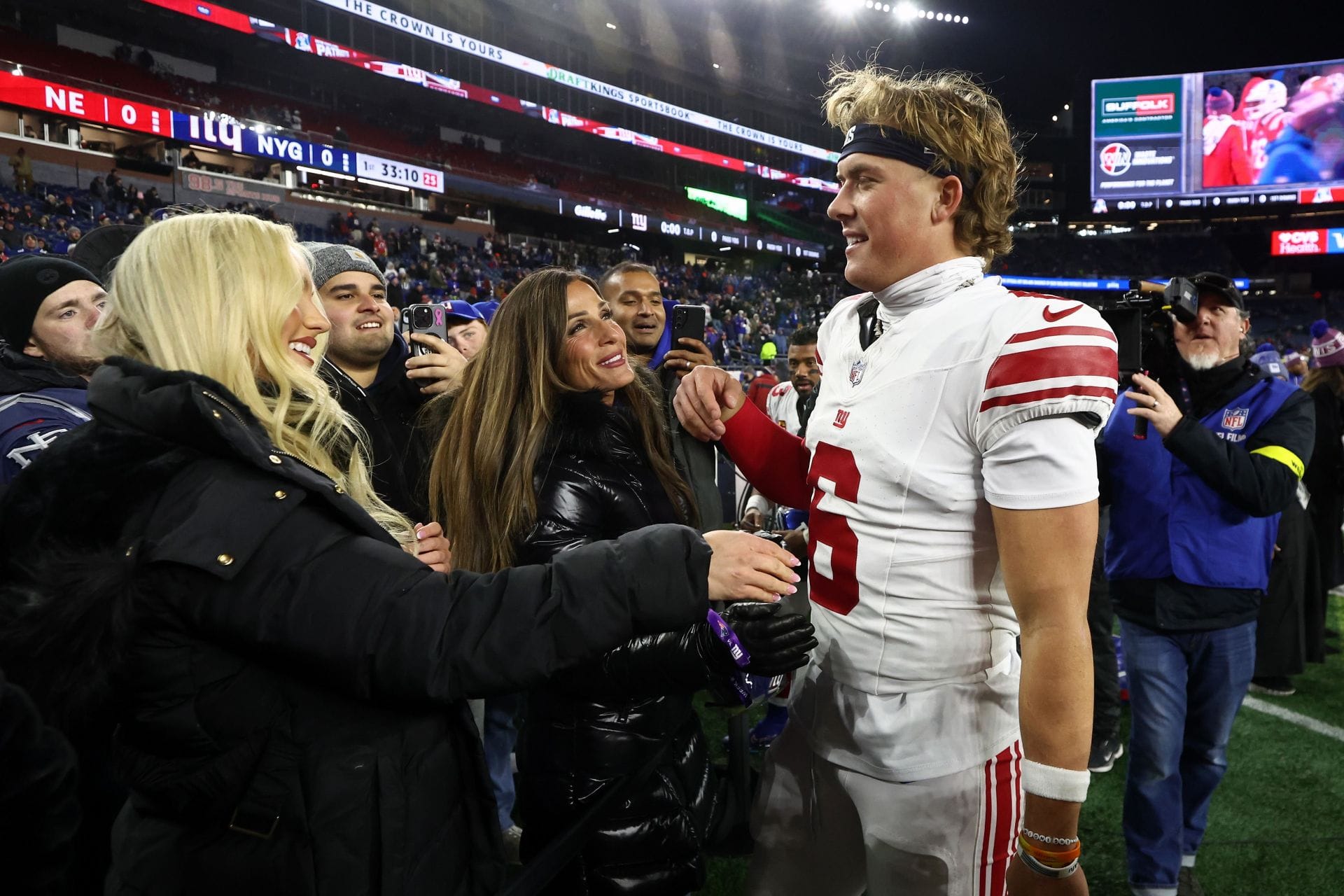 "Need her to drop the arm routine," "She's jacked": Fans react to ...