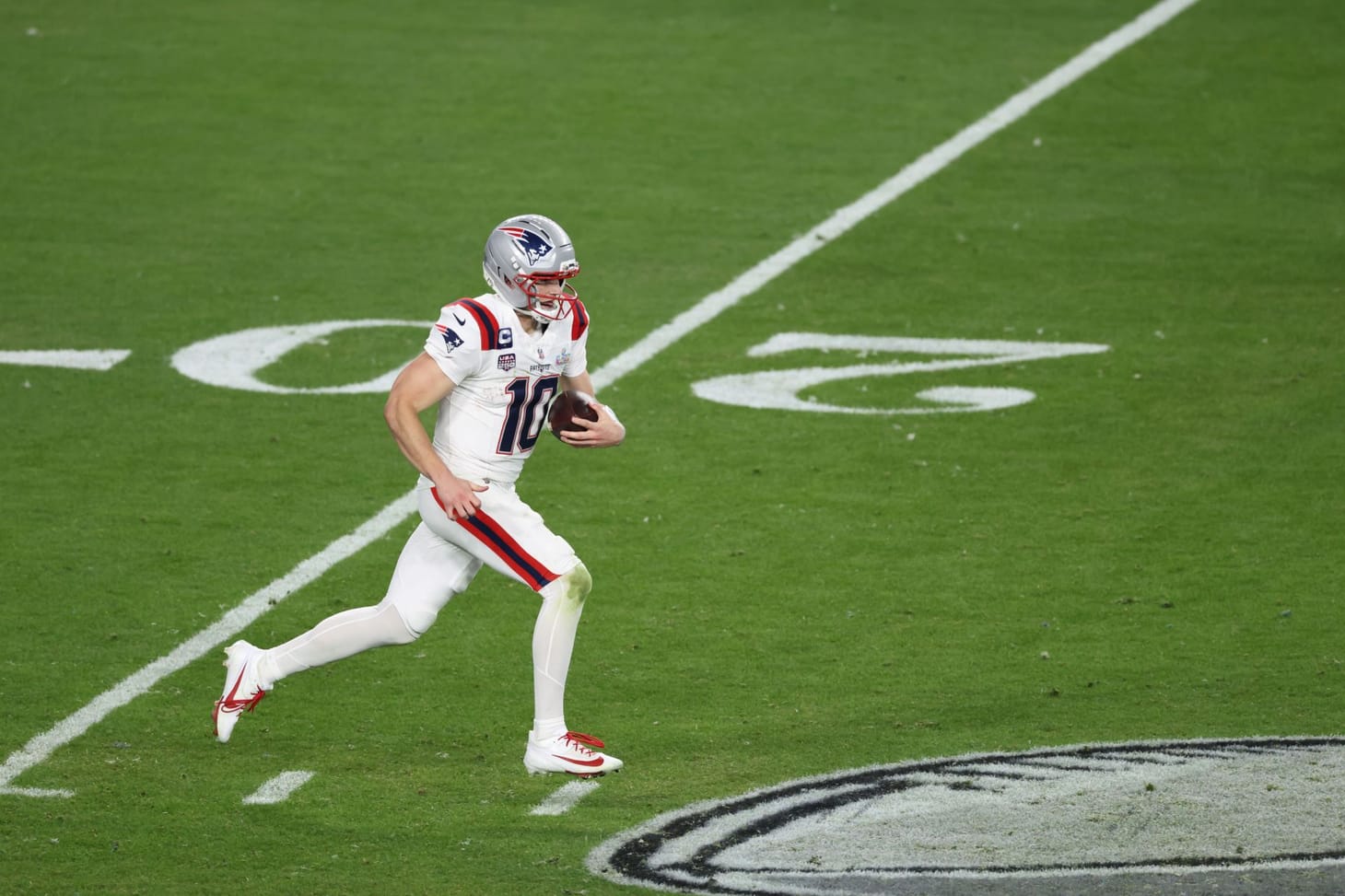 "Decision making killed him, not the arm": NFL fans react as Drake Maye ...