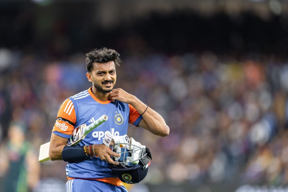“Hum log roz baithte the aur usko distracted rakhte the” - Axar Patel’s ...