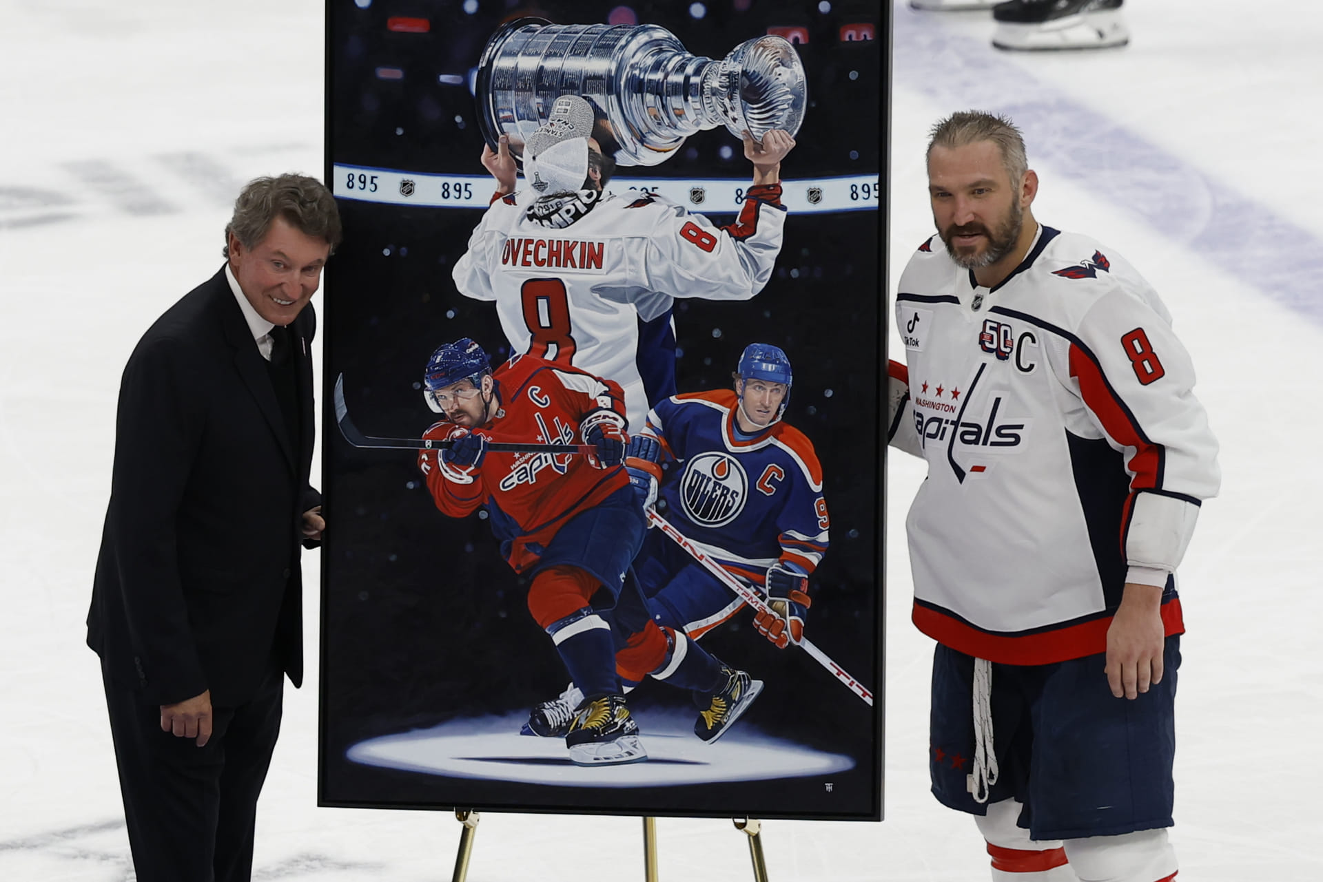“Video game type stats” - NHL fans react as Alex Ovechkin joins Wayne ...
