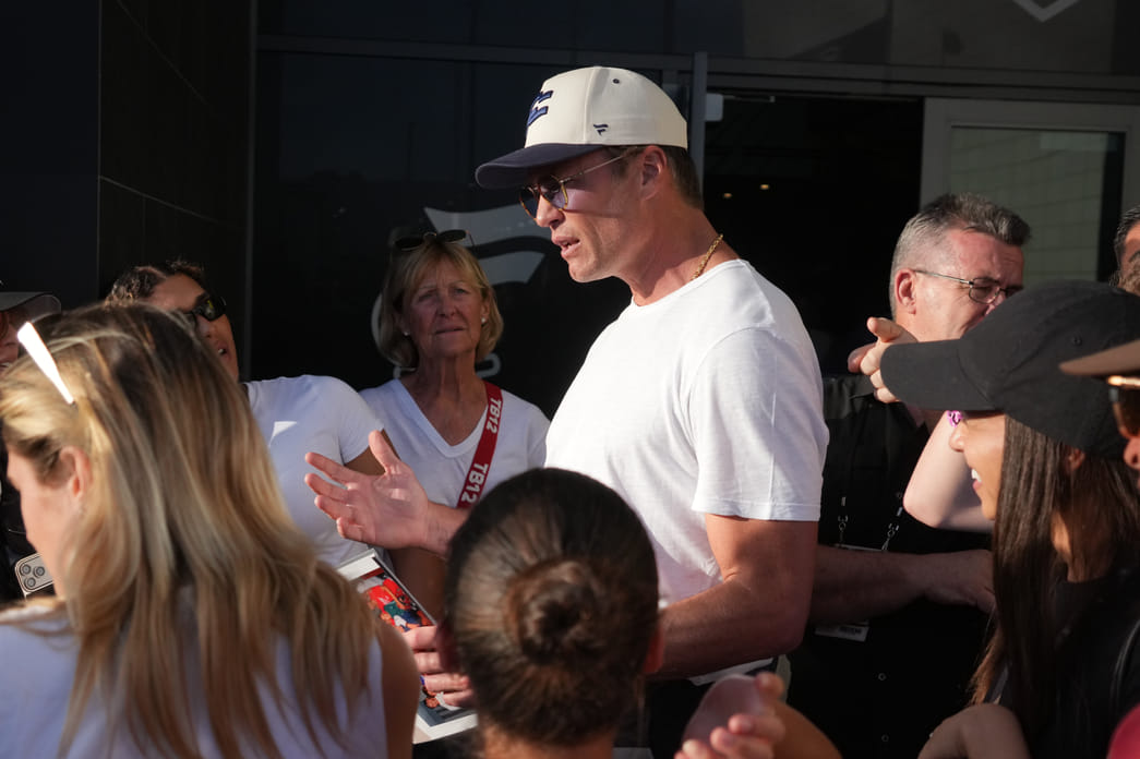 Super Bowl champ QB gets deep into "The Truth About Tom Brady" for ...