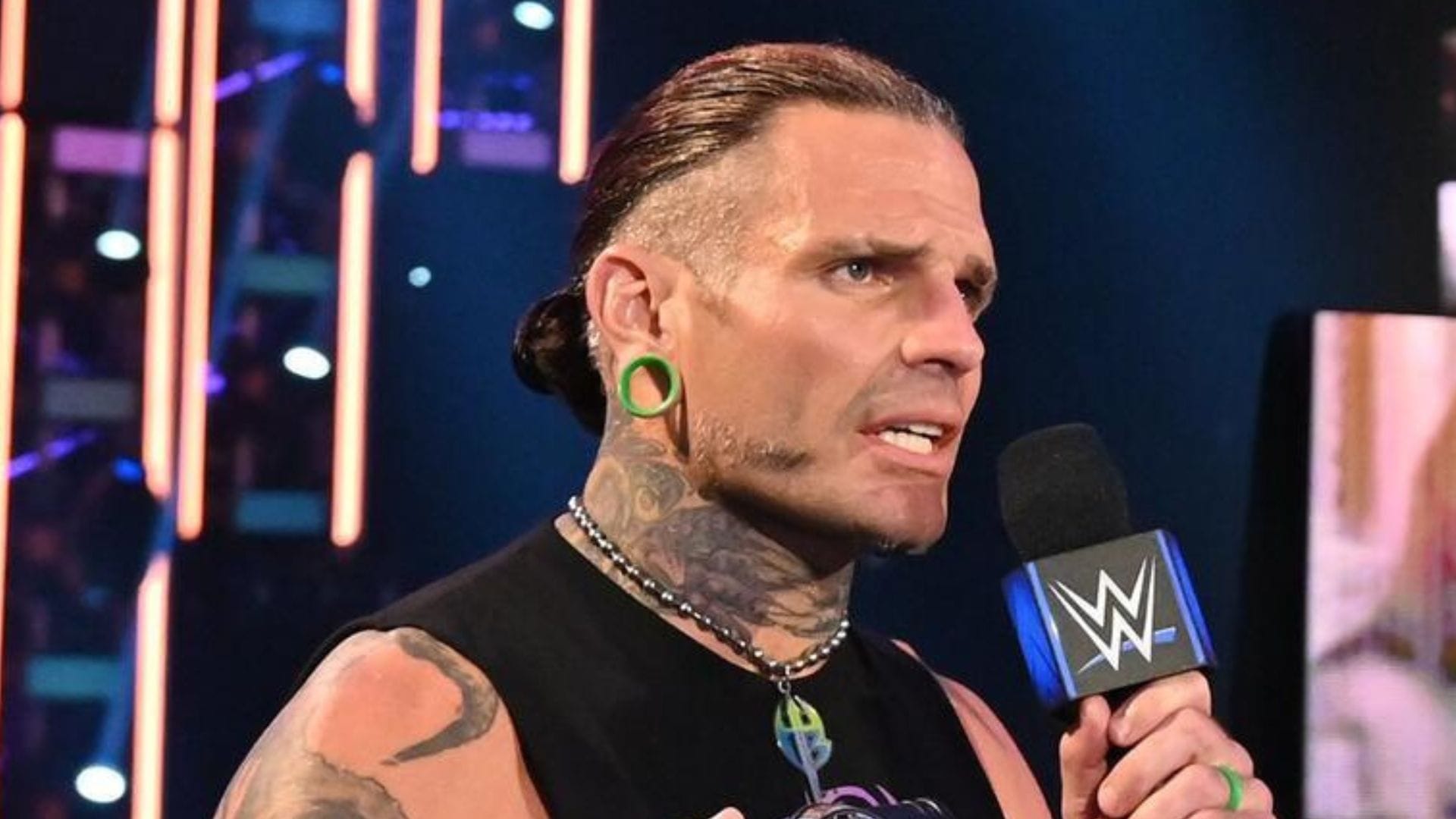 WWE legend Jeff Hardy replaces the Swanton Bomb in shocking moment