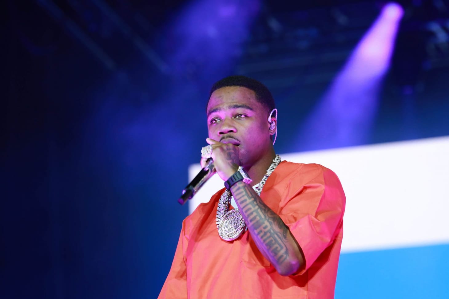 “Chains over chivalry”- Roddy Ricch sparks debate after viral clip ...